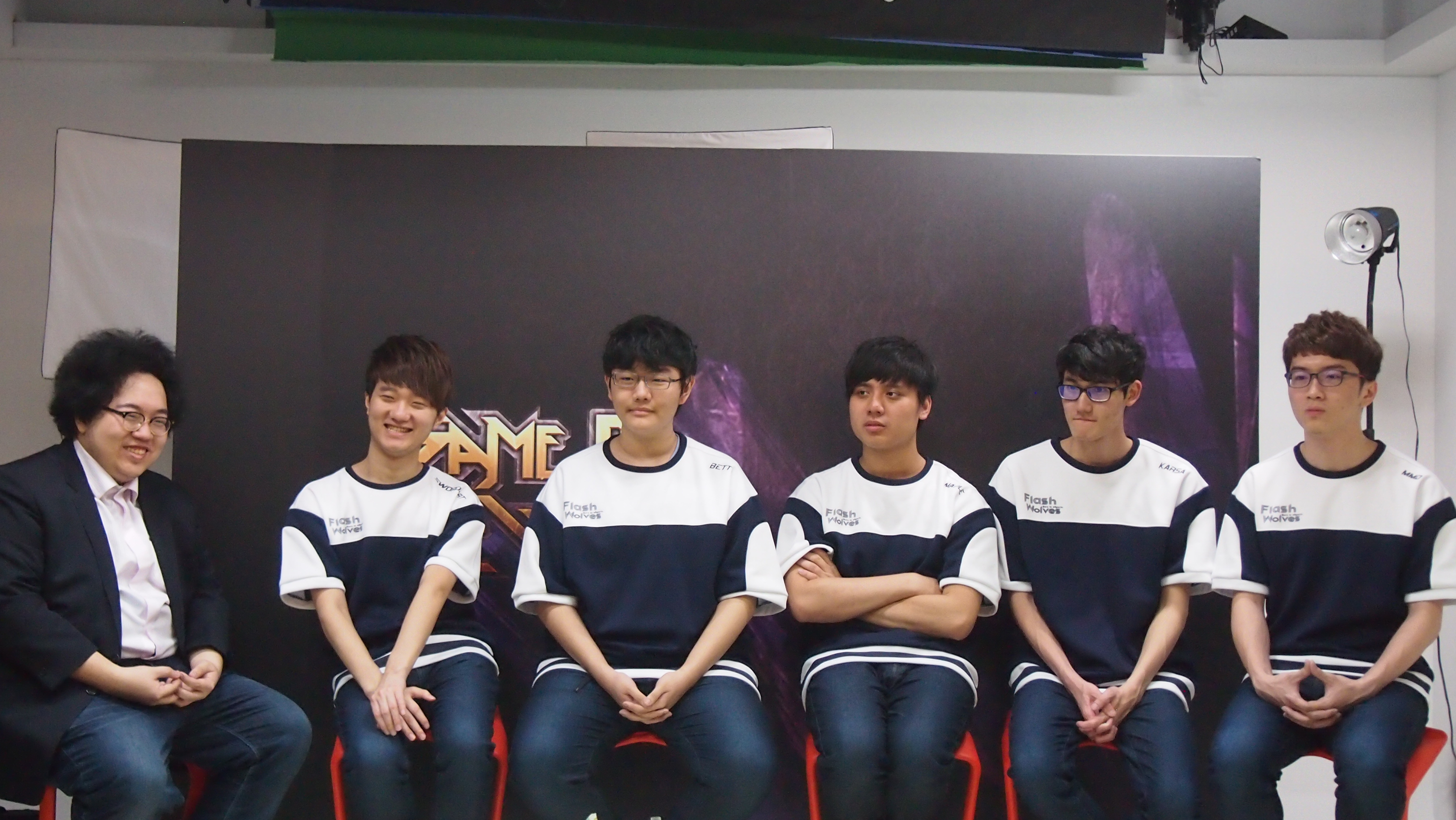 台湾最強『LoL』チーム「Flash Wolves」インタビュー、「オフィス一体型練習室」大公開 - AUTOMATON